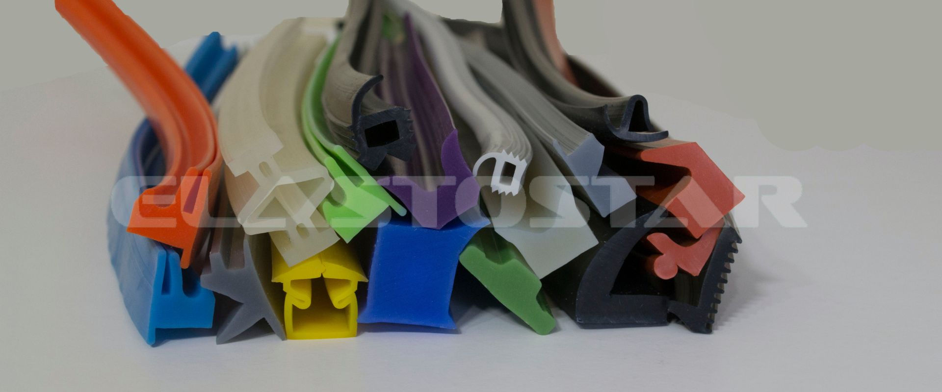 Custom Extruded Rubber Lip Seal Gaskets & Door Seals